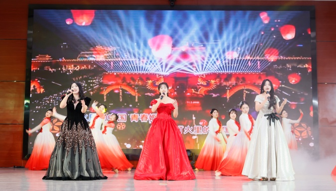 青春竞唱展风采 声耀千山启新篇——第二十四届校园十佳歌手大赛圆满落幕-襄阳职业技术学院